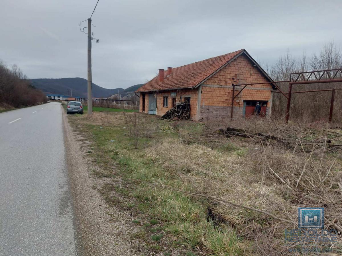 Prodaja, poslovni prostor, 140m2, Despotovac | Estitor
