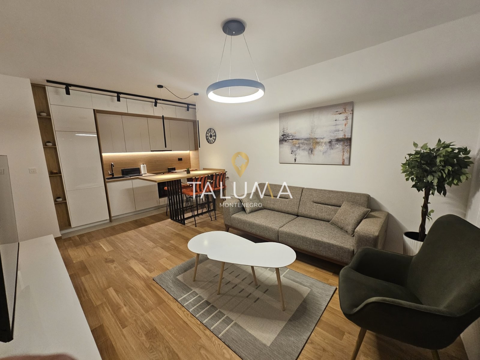 Izdavanje, dvosoban stan, 54m2, City Kvart, Podgorica | Estitor