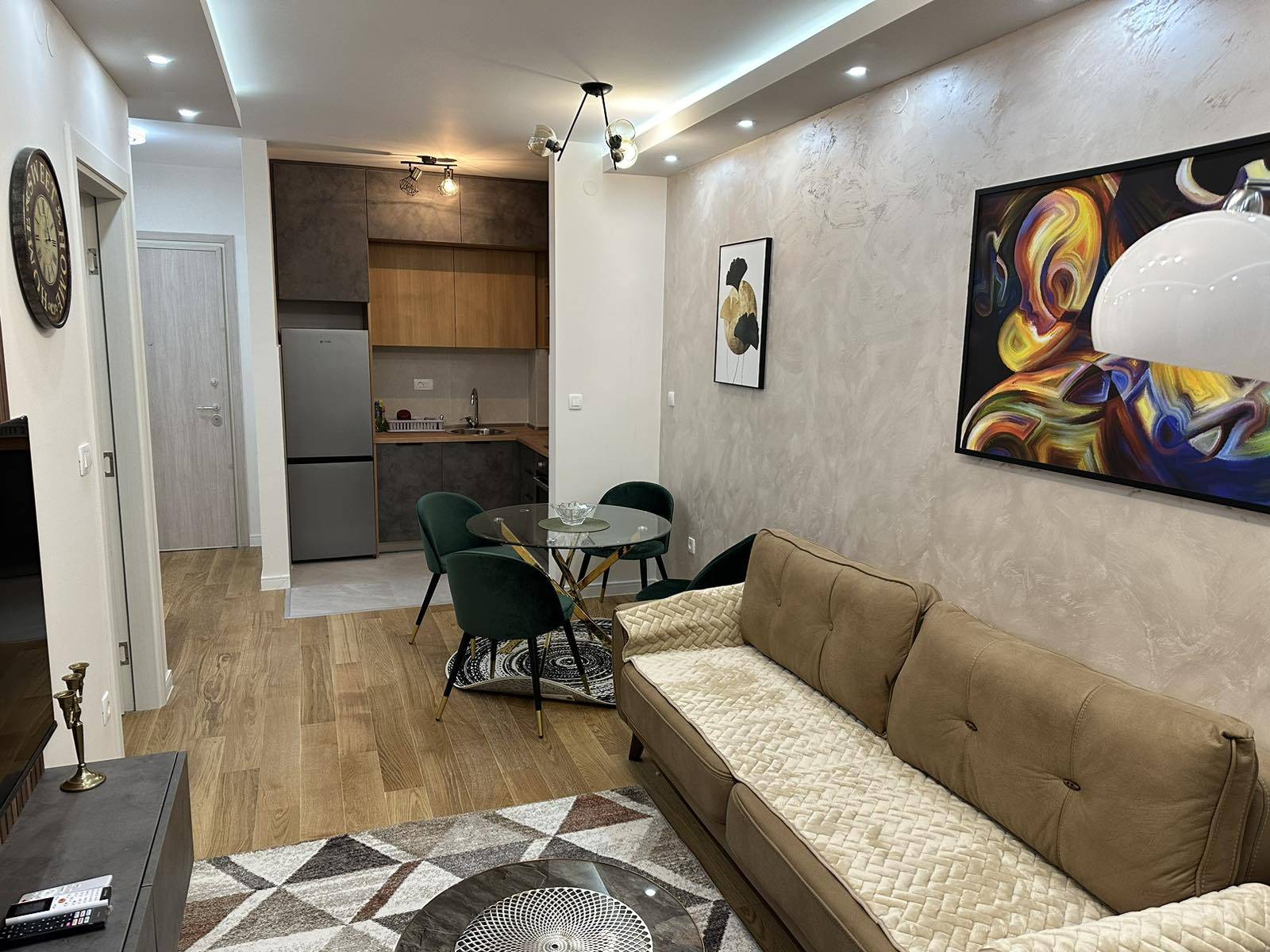 Izdavanje, stan, 42m2, Central Point, Podgorica | Estitor