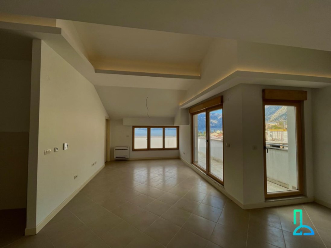 Prodaja, stan, 120m2, Dobrota, Kotor | Estitor