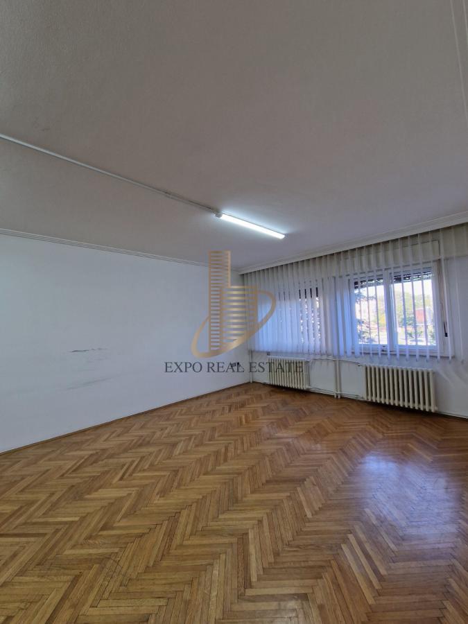 Izdavanje, poslovni prostor, 110m2, Stari grad, Novi Sad | Estitor